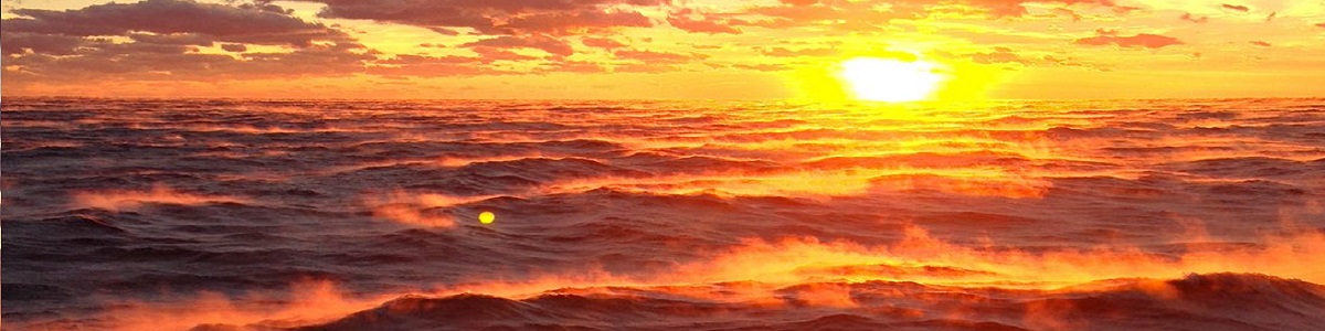 EL MAR EN LLAMAS, Alberto Vázquez-Figueroa